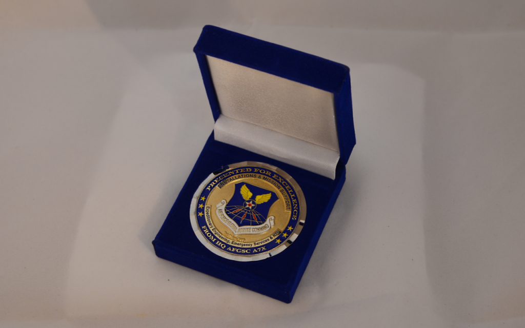 Velvet Coin Box | Global Challenge Coins